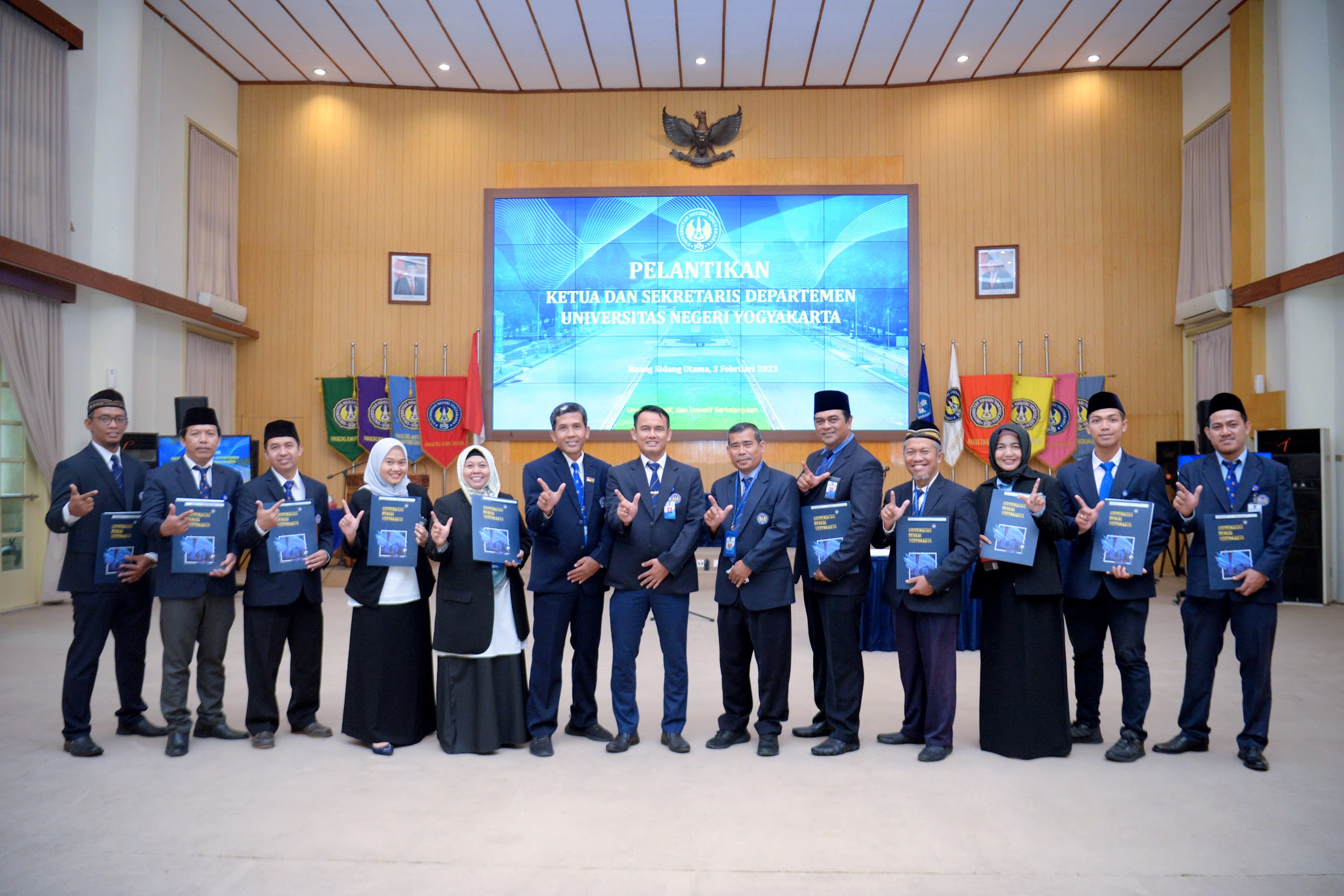 Pelantikan Ketua dan Sekretaris Departemen Fakultas Vokasi UNY ... Pelantikan Ketua dan Sekretaris Departemen Fakultas Vokasi UNY ...